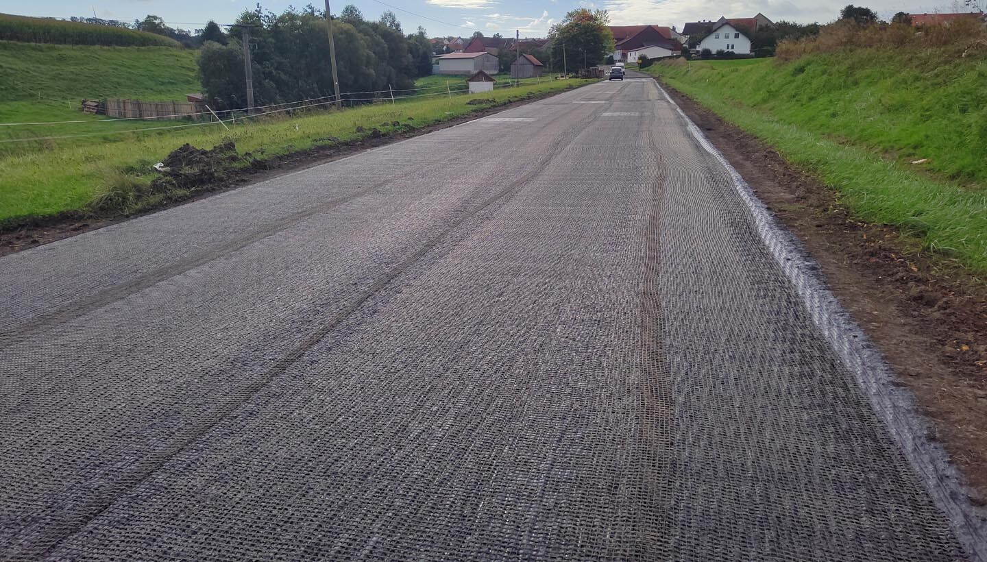 Asphaltbewehrung - L3161 zwischen Wernges und Udenhausen - Lauterbach ...